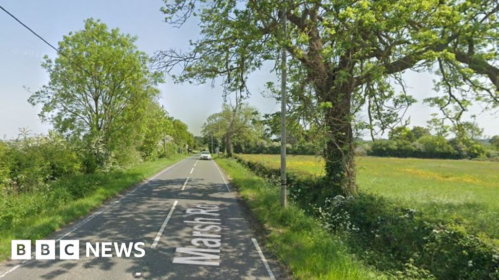 Appeal after motorcyclist dies in Frome crash - BBC News