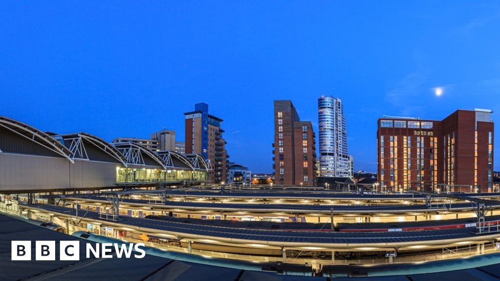 King's Cross architect in Leeds Station plans - BBC News