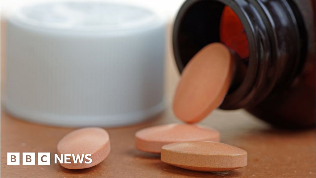 Statins 'don't work well for one in two people' - BBC News