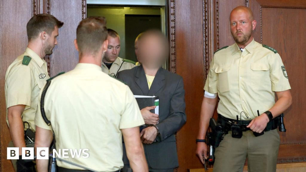 Germany trial: 'Far-right' gunman denies police murder