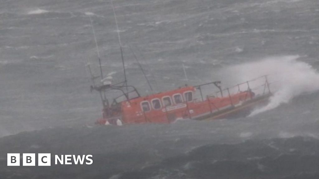 RNLI founder honoured in charity’s birthplace in 200th anniversary year ...