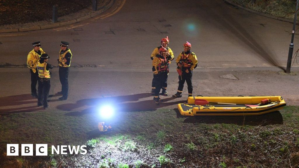 Emergency response over concern for woman seen near River Tay - BBC News