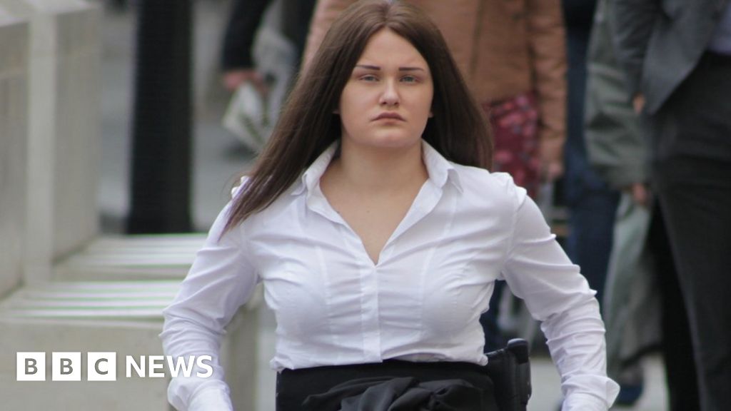 Paralysed horse fall teenager's £3m compensation bid - BBC News