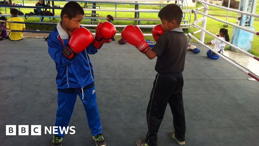 Youth in India's Manipur box their way out of obscurity - BBC News