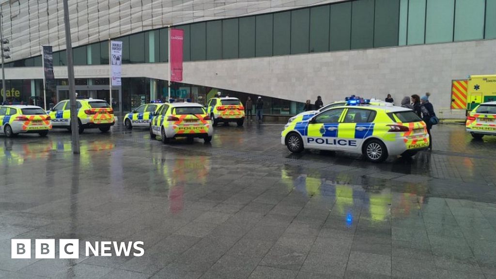 Man falls to death at Museum of Liverpool - BBC News