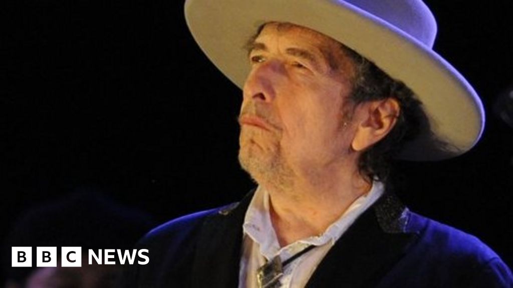 Did Bob Dylan plagiarise his Nobel speech? - BBC News