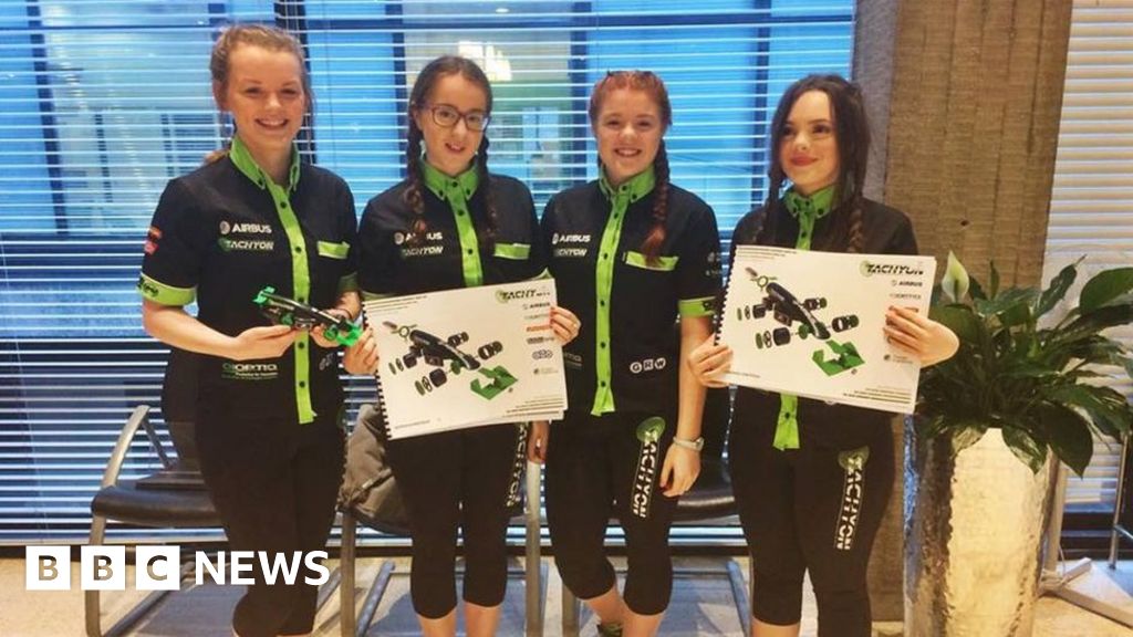 F1 schools champions from Denbigh to be celebrated at event - BBC News