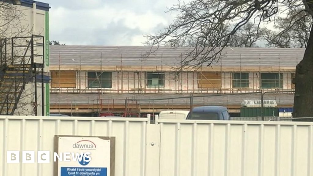 Powys school building work could be completed by local firms - BBC News
