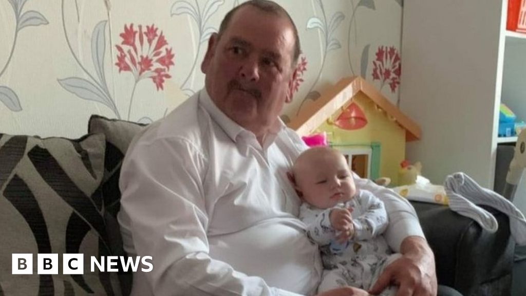 Cardiff Family Search For Cpr Hero Who Saved Man S Life Bbc News