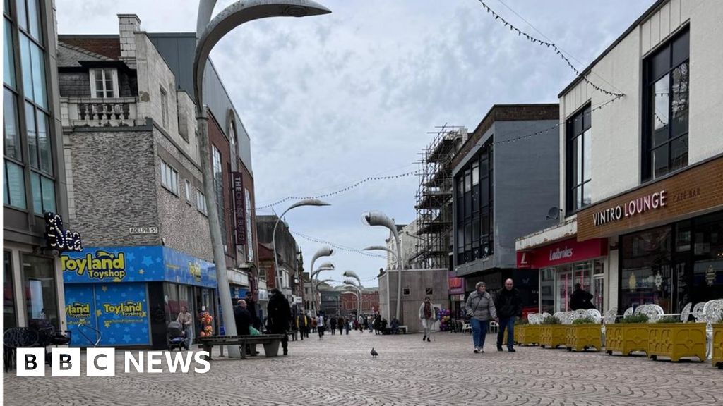 Blackpool South by-election candidates debate town's future