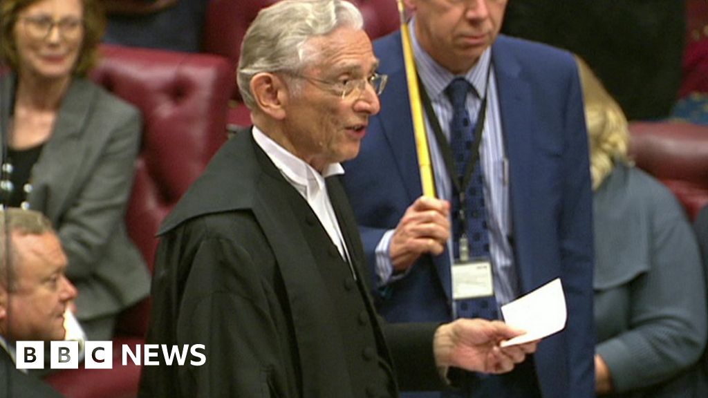 Government defeated on Brexit bill - BBC News