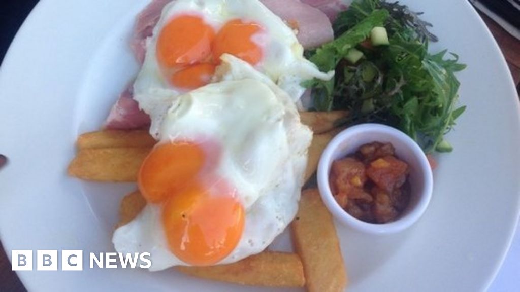 Diner's delight over triple and double yolker eggs - BBC News