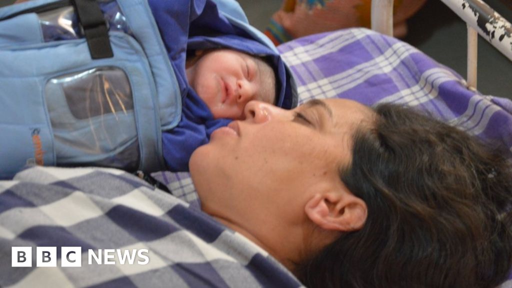 India plans ban on surrogacy services for foreigners - BBC News