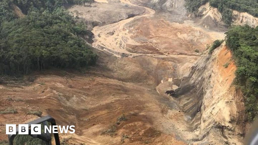 Papua New Guinea earthquake: At least 14 killed amid landslides - BBC News