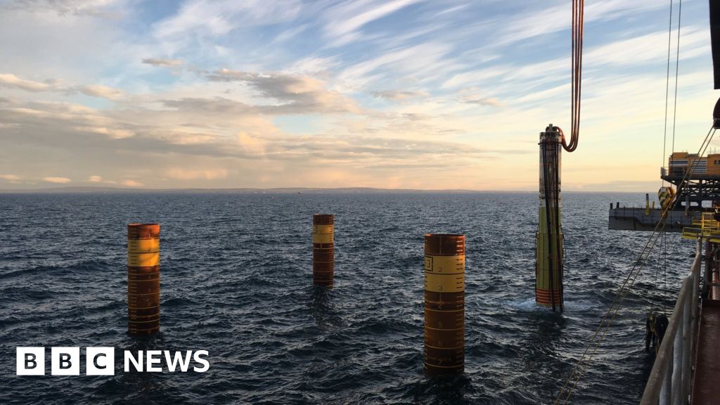 Last of massive piles laid for Moray Firth wind farm - BBC News