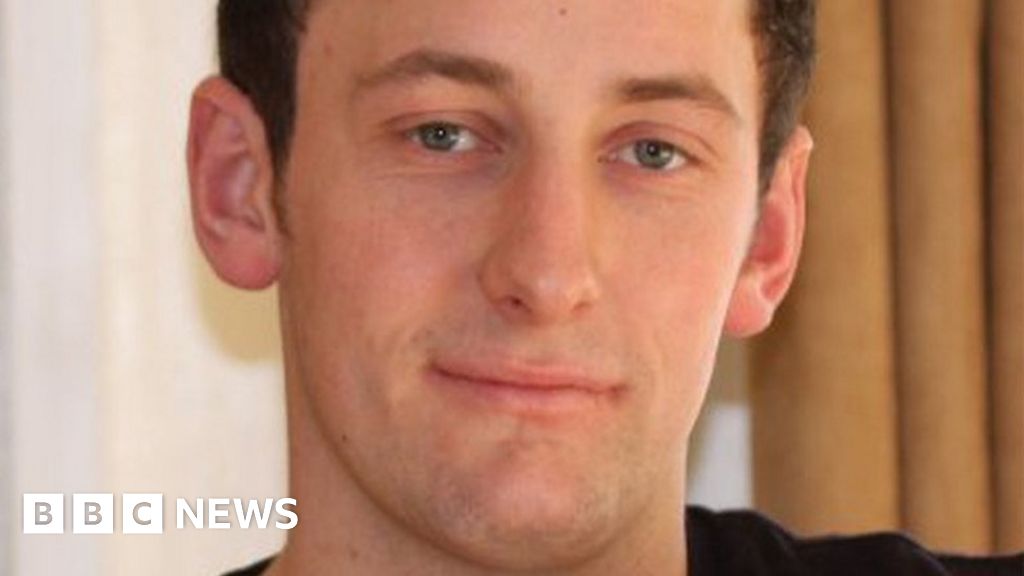 Barry man choked to death after eating cheeseburger whole - BBC News