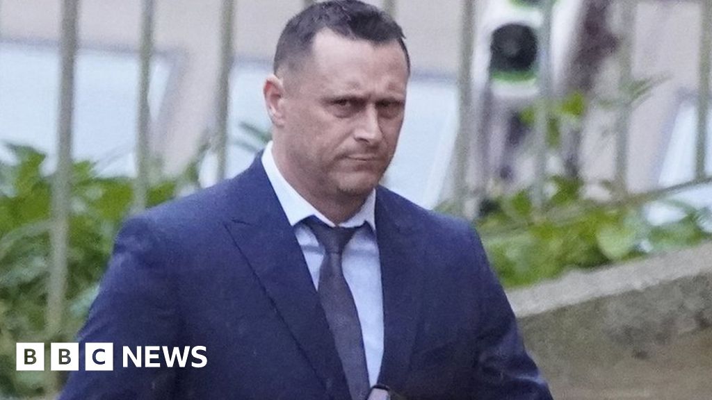 Hampshire police officer not guilty of dating app rape