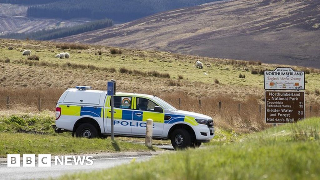 Covid: Border police patrols to double after travel ban