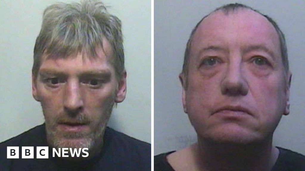 Burnley stabbing murder: Two jailed over Keith Passmore's death - BBC News