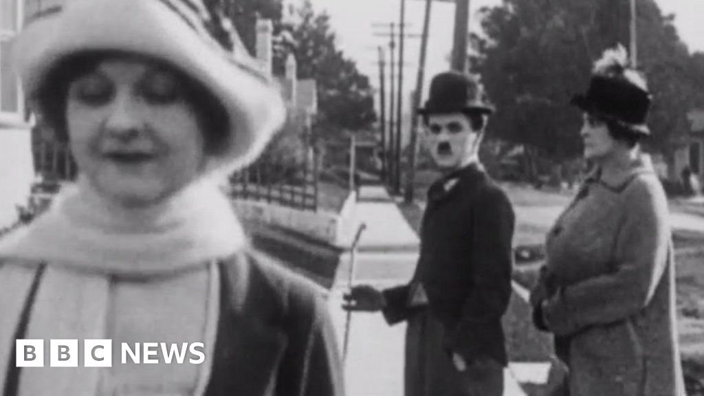 Charlie Chaplin: The original distracted boyfriend - BBC News