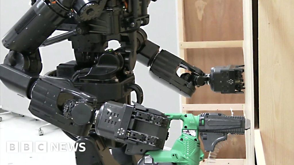 The robot that can perform DIY and other technology news
