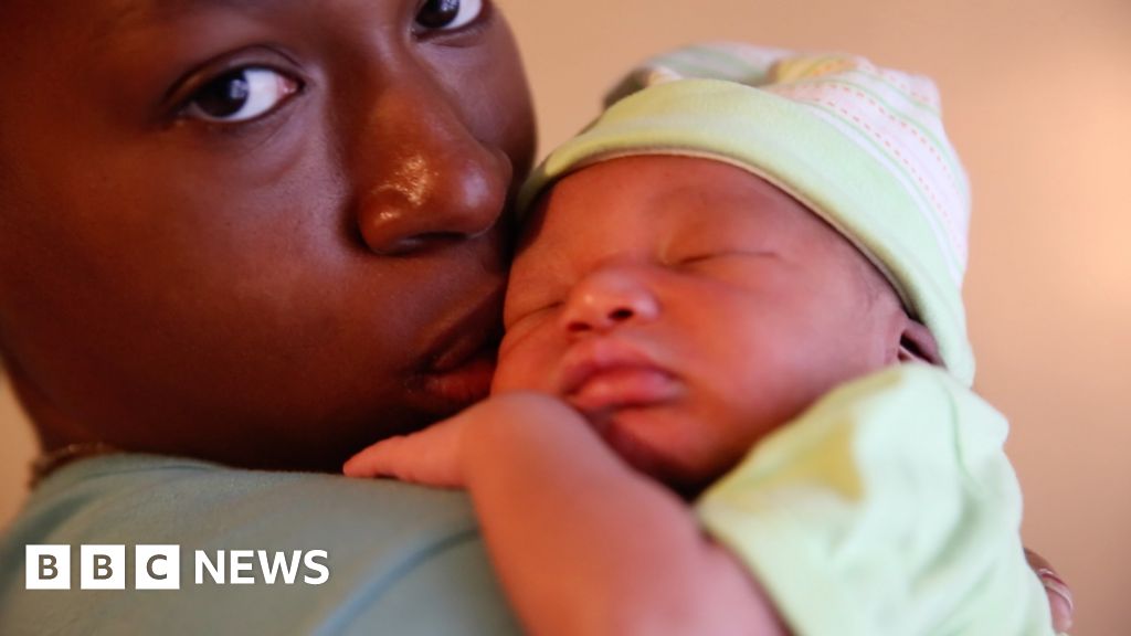 Nine Months in the Bronx – The birth - BBC News