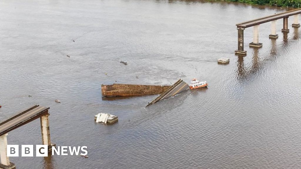 Brazil: Bridge collapses into river after boat crash in Para state ...