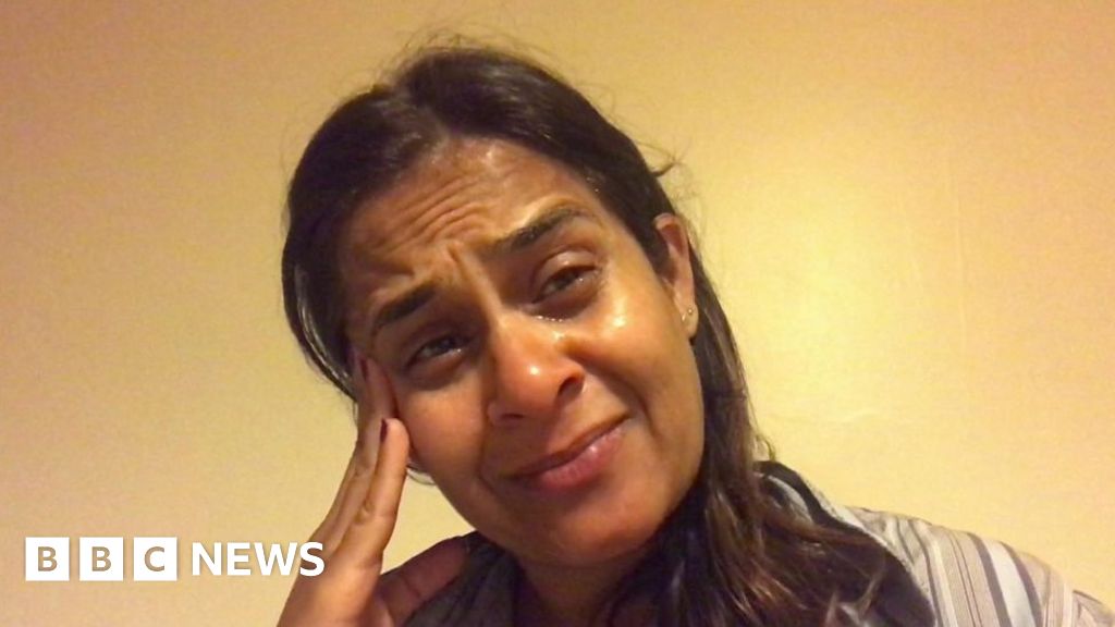 BBC reporter Satnam Rana films her breast cancer diary - BBC News