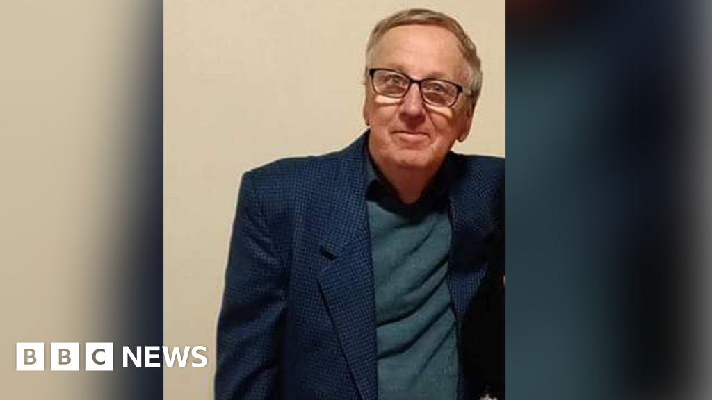 Cardiff man dies three months after being hit by car - BBC News