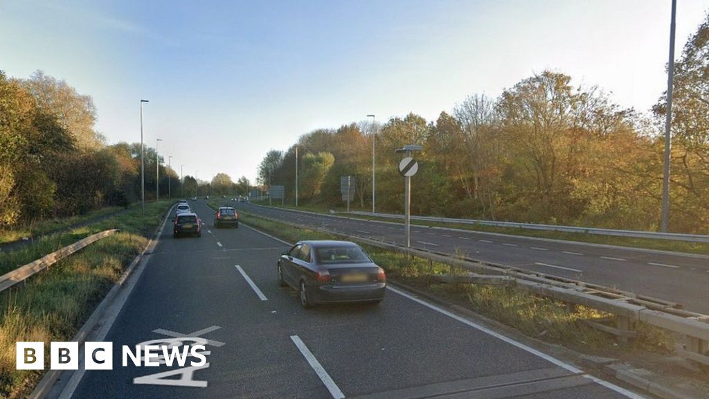 A19 crash: Man dies and two people arrested - BBC News