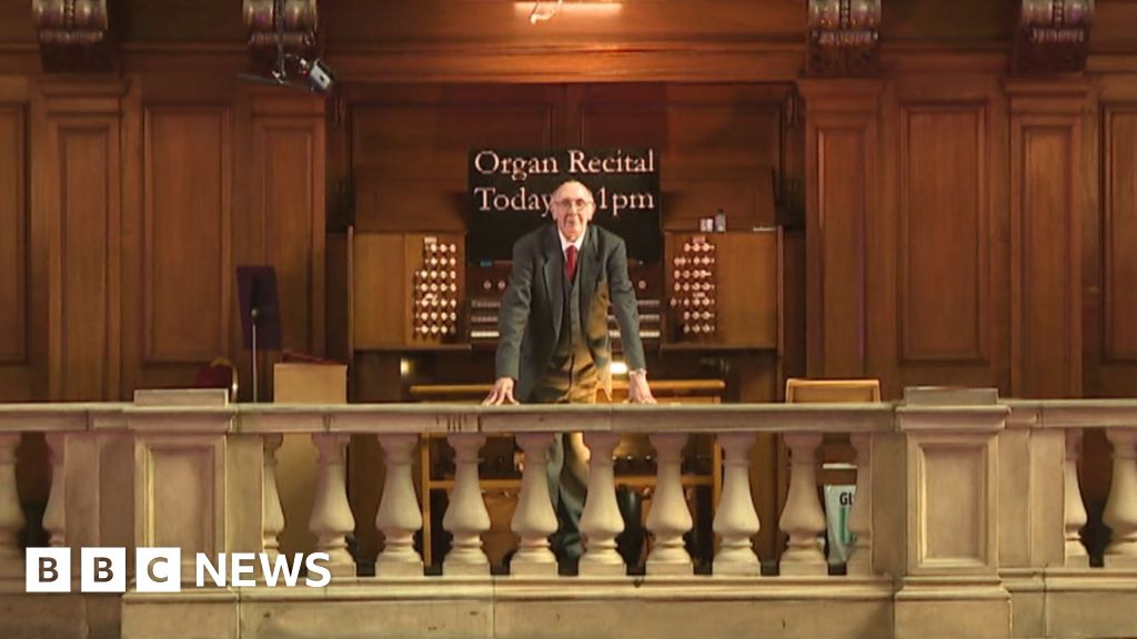 Hear Kelvingrove organist mark Glasgow's 850th anniversary - BBC News