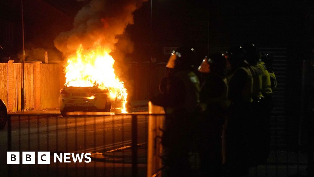Two men charged over Hartlepool riots after handing themselves in - BBC ...