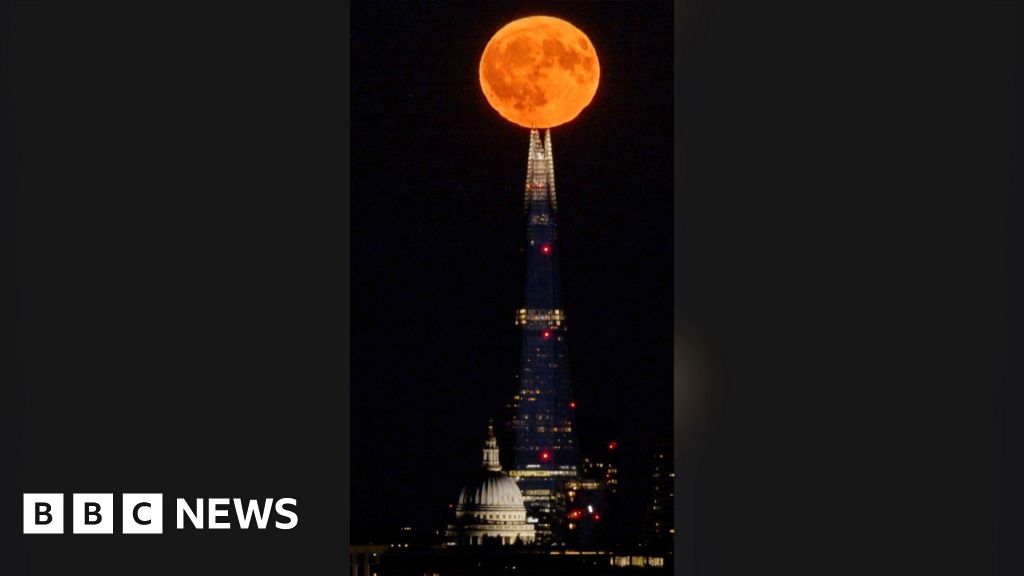 You might see a supermoon and a meteor shower in one night - BBC News