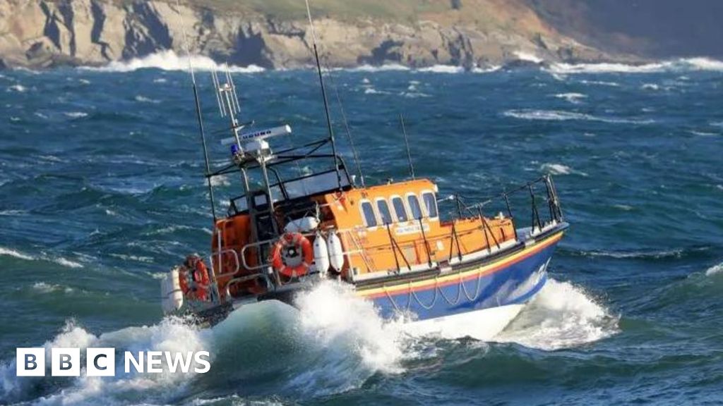Technical fault puts Douglas lifeboat station out of action - BBC News