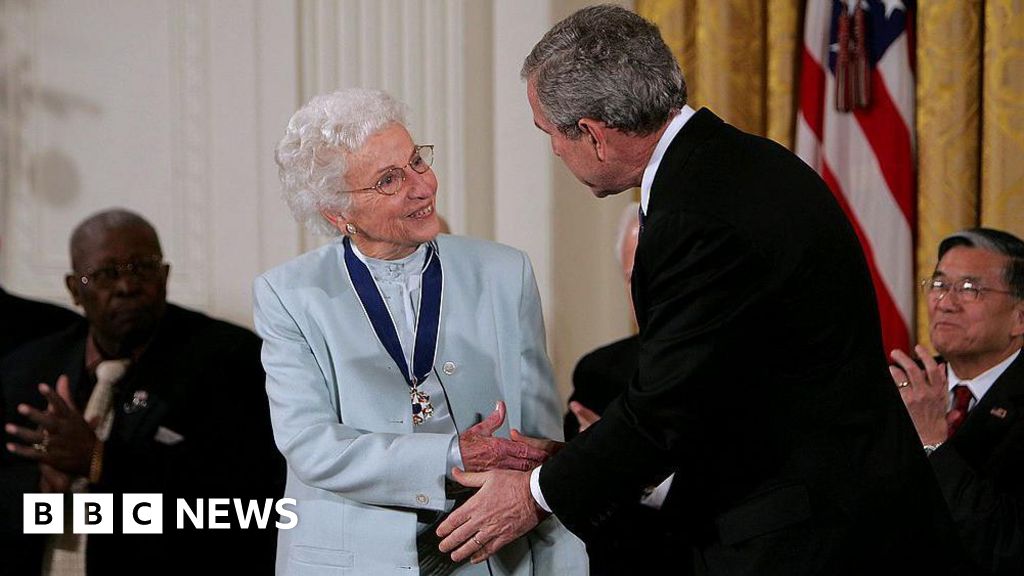 Ruth Johnson Colvin, global literacy corps founder, dies at 107 - BBC News