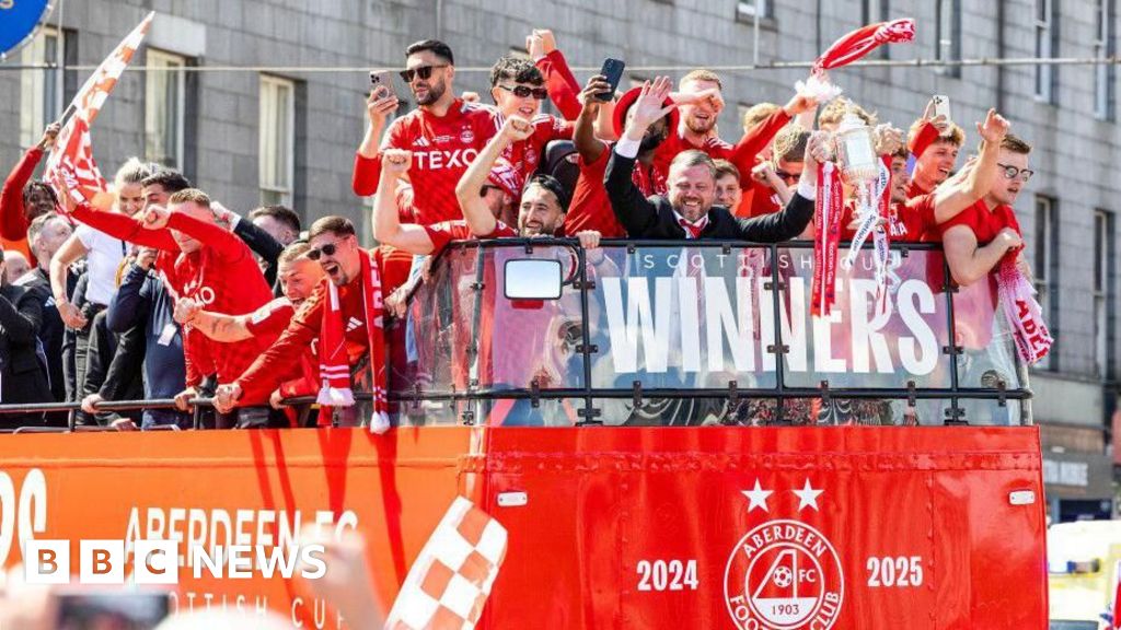 Aberdeen fans ready to celebrate with Scottish Cup parade - BBC News