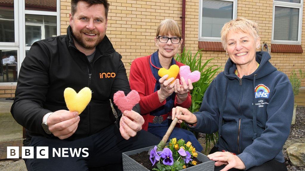 Cancer survivor's firm donates chemo care bags - BBC News