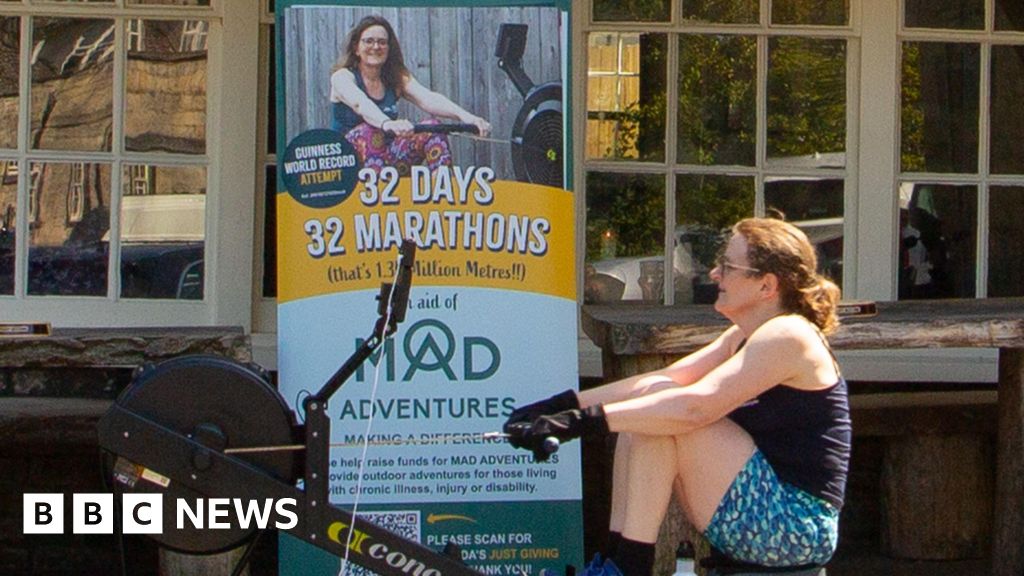 Record breaker Northleach teacher rows 36 marathons in 36 days - BBC News