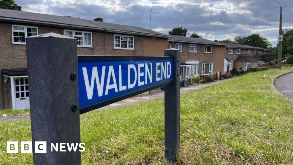 Man who died following stabbing in Stevenage named by police - BBC News