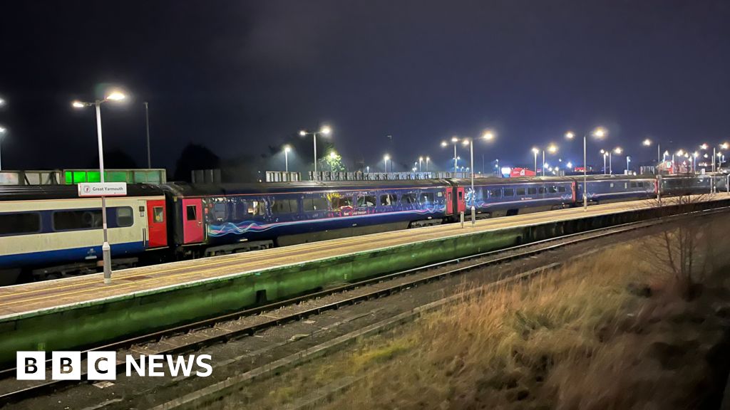 Great Yarmouth freight train derailment causes rail delays