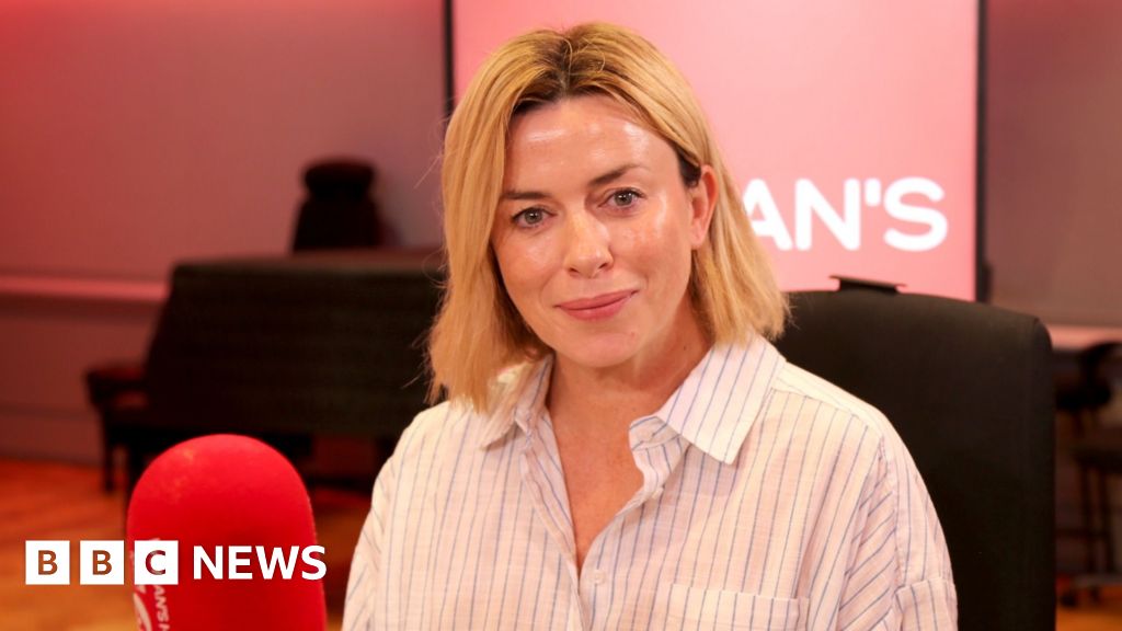 Actor Eve Myles on learning Welsh in four months - BBC News