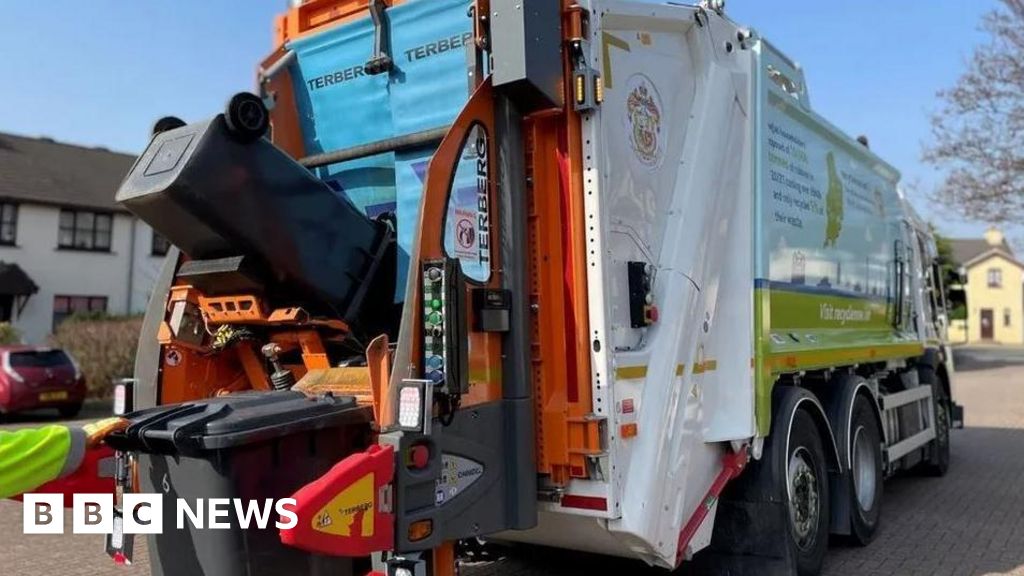Revised Douglas Council waste scheme saves £177k in first year - BBC News