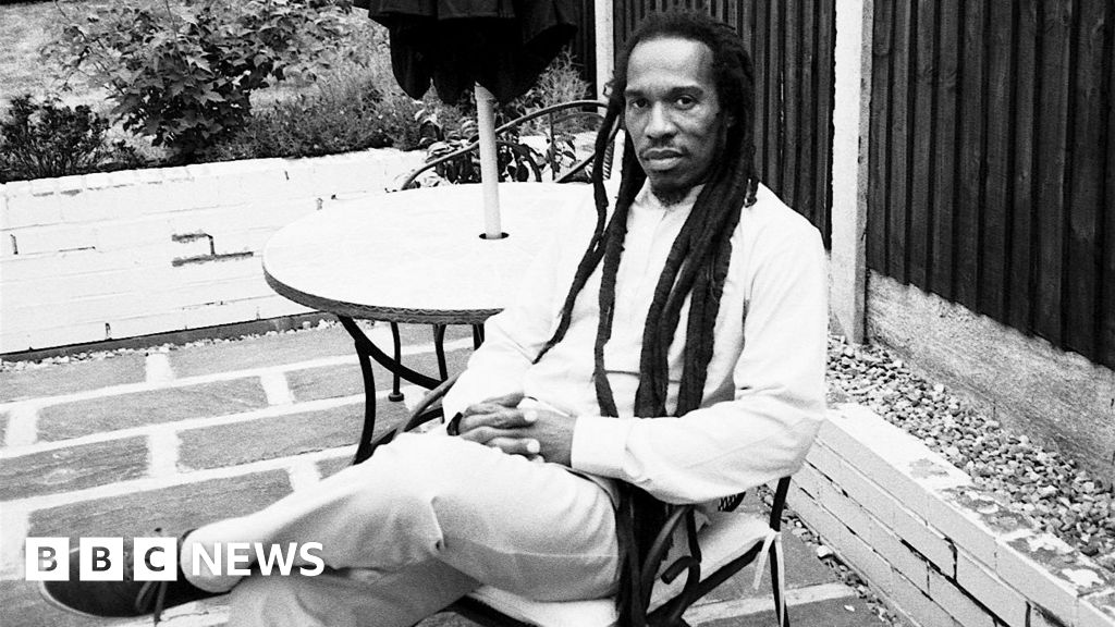 Exhibition to honour Birmingham poet Benjamin Zephaniah - BBC News