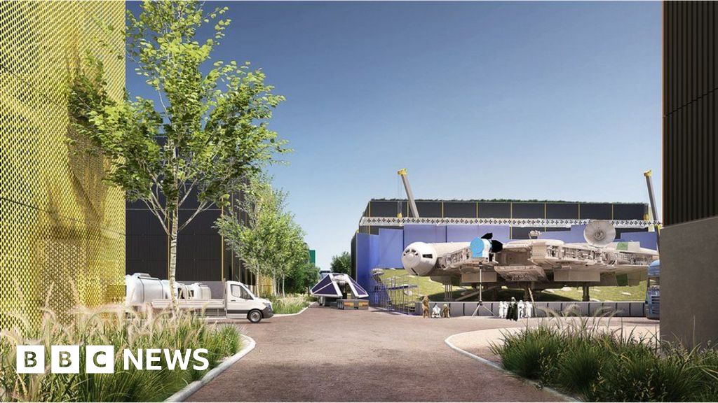 Marlow Film Studio welcomes public inquiry into planning rejection - BBC News