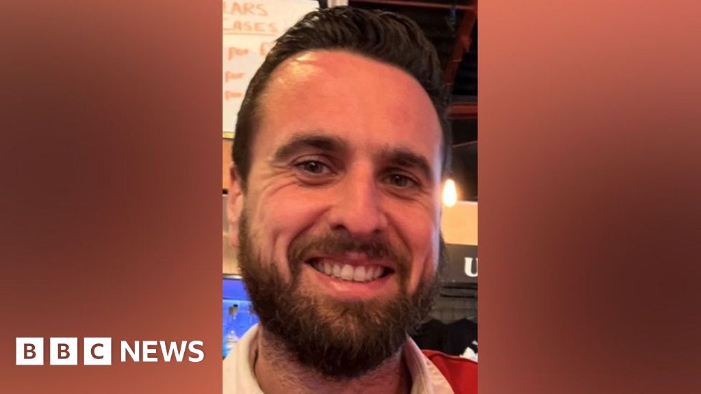 Cardiff Half Marathon: Tributes paid to 'wonderful' dad