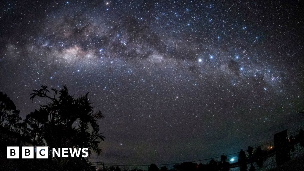 Night sky events to watch out for this summer - BBC News