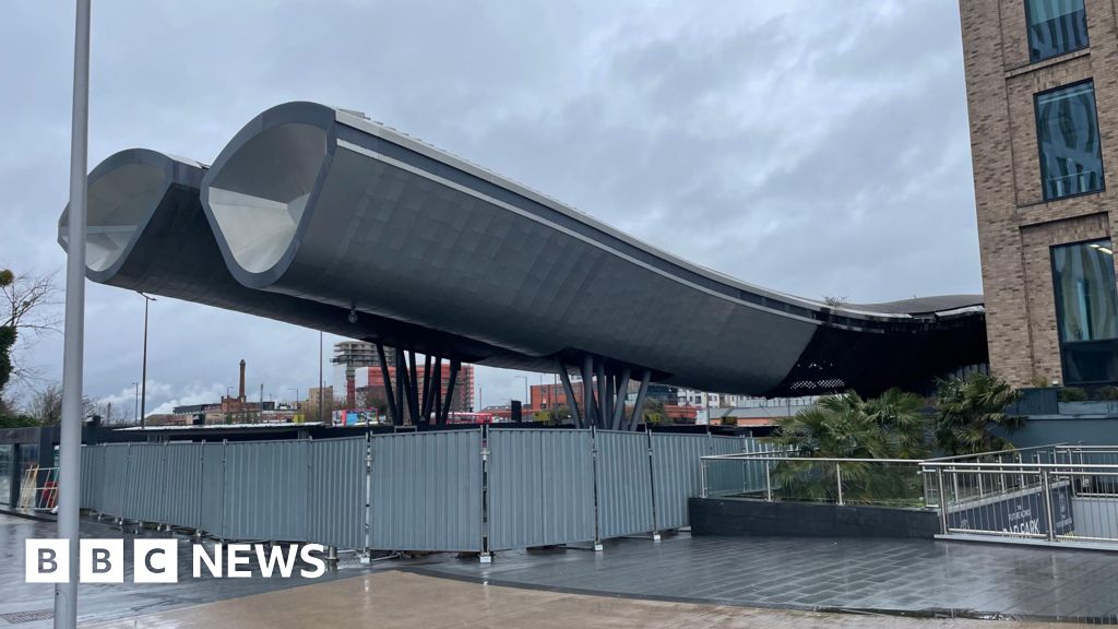Derelict Slough bus station to be sold off by council