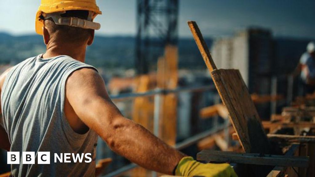 Coventry firm's builders get hats and sunscreen as heat soars