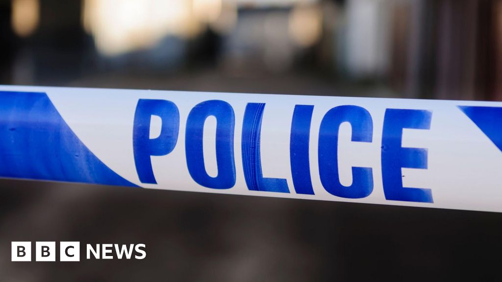 Halifax: Man's neck punctured in glass bottle attack