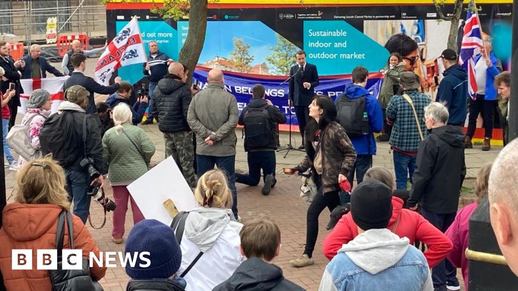 Heavy police presence at RAF Scampton asylum protests